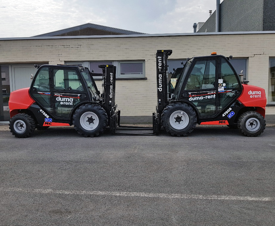MANITOU MC25-4 - Chariots élévateurs tout terrain - Duma Rent